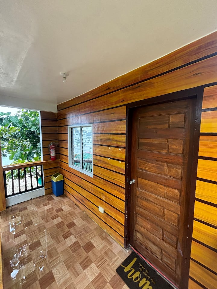 Cozy Studio Home For Family (5 Pax)- Beachfront - Matnog