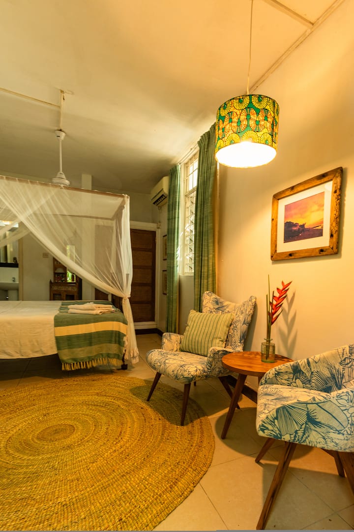 Oasis Of Peace In Oyster Bay. - Dar es Salaam