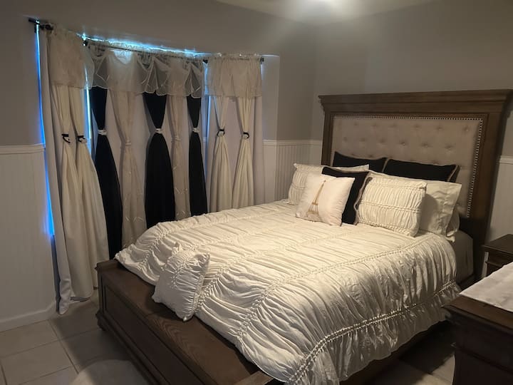 Cozy & Convenient Room In Schertz - San Antonio, TX