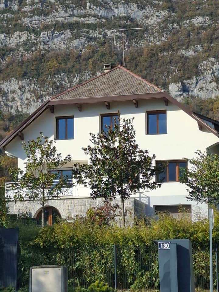 Appartement Lazuli Dans Maison Proche  Lac Annecy - Haute-Savoie