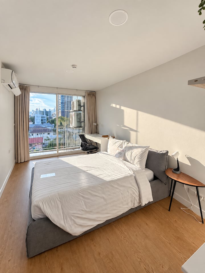 Comfy Studio W City View | Ekamai-thonglor Hood - Bangkok