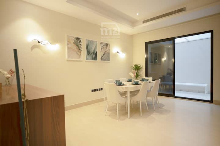 Spacious, Elegant, New - Riyadh