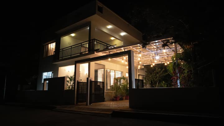 The Oakwood - Falcon Stays | 4 Bhk | Nandi Hills - Nandi Hills