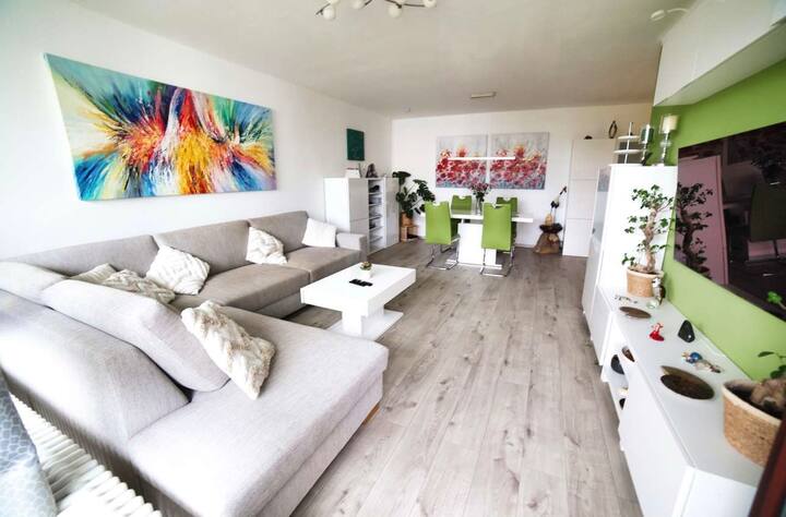 Modern 3-room Flat | Terrasse , Kitchen, Parking - Frechen
