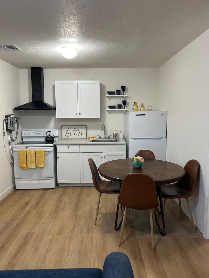 2 Bedroom Guesthouse - North Las Vegas, NV