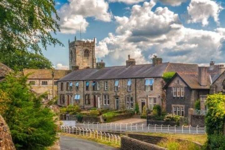 Cosy Cottage In The Heart Of Waddington - Clitheroe