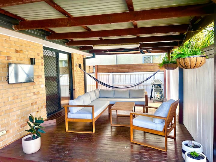 Cosy House 10 Min Walk To Beach - Coolangatta