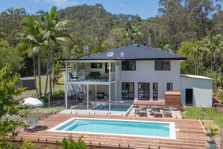 Noosa Hinterland Escape - Eumundi