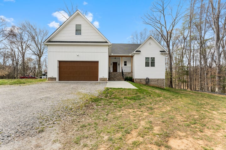 Comfortable 1-bedroom Apartment - Chesterfield, VA