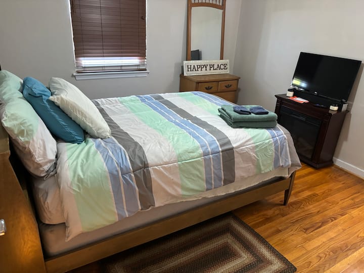 Quiet Norfolk Cottage #3 - Norfolk, VA