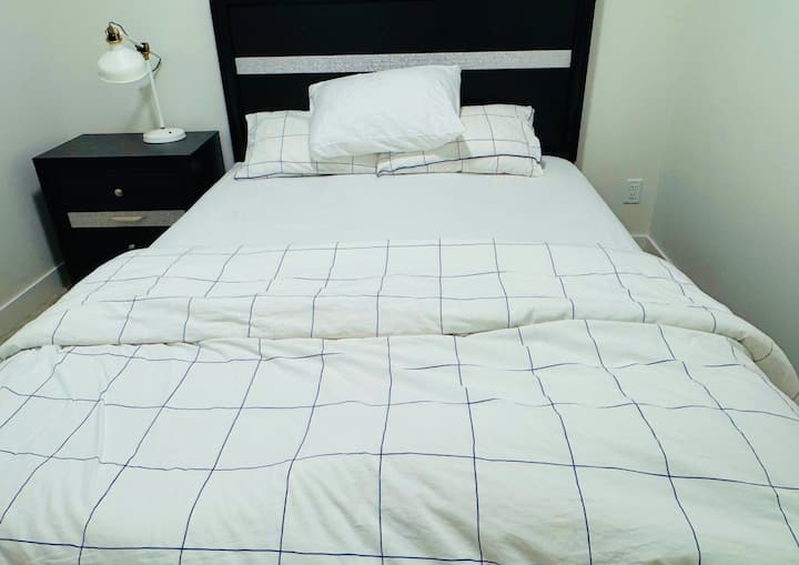 Modern Private 2br Suite | Great Location | Bright - Calgary