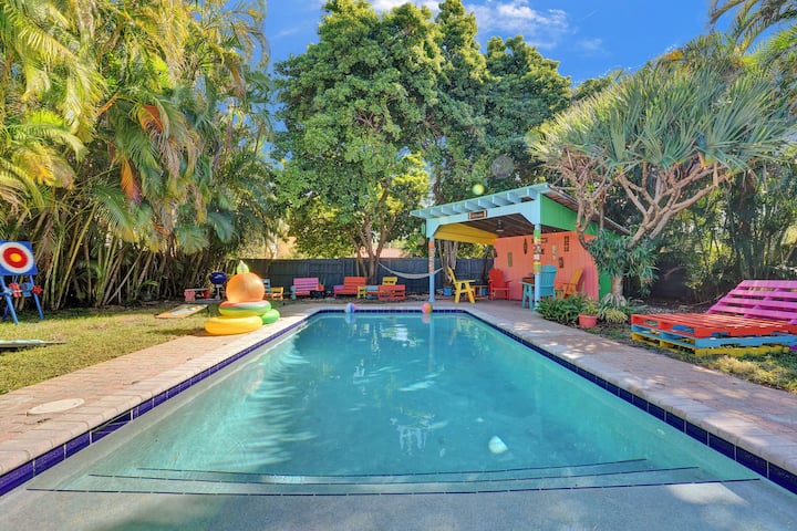 Tiki Lounge + Pool | 5 Min To Beach & Las Olas - Fort Lauderdale, FL