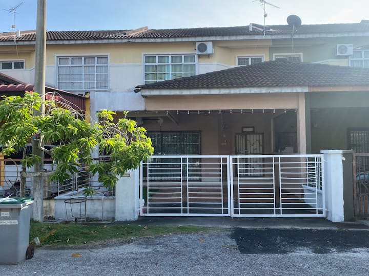 Dsa Home Stay - Kuala Sungai Baru