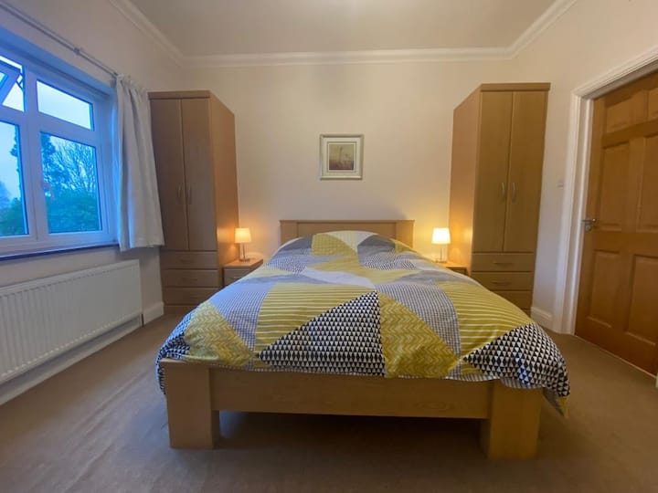 Harrow Bed And Breakfast - Harrow