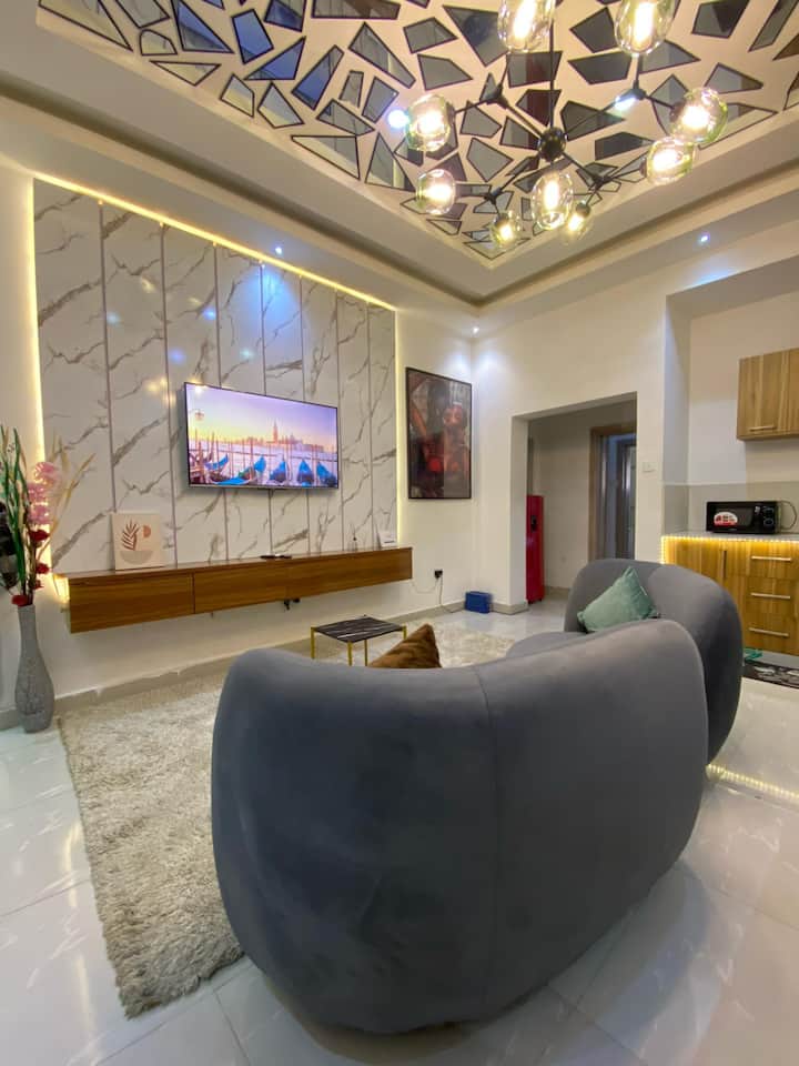 25% Off |Lekki Cozy 1br Apt•wifi • Netflix • Patio - Nigeria