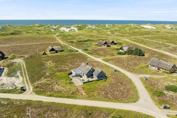 Naturskønt Sommerhus, 300m Til Havet Og Med Spabad - Denmark
