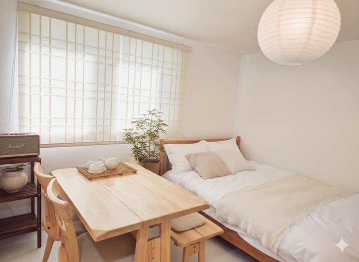 #신규할인#화양동#이지 스테이 건대역점#성수역1정거장#2호선#한옥분위기#리모델링#청결함 - South Korea