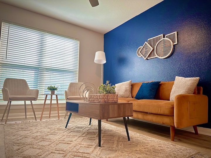 Pool/gym/bbq@theheights, Longstaydiscount - Houston, TX