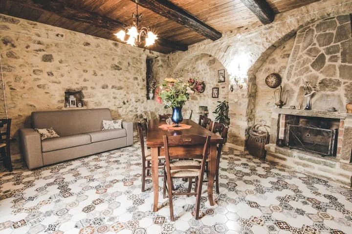 Casa Nella Grotta - Rocca Imperiale