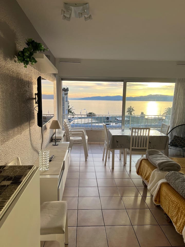 Studio Vue Mer à Saint Raphaël - Fréjus