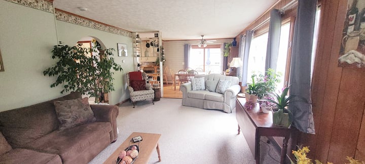 Great Find For Summer Fun. Dogs Allowed (2 Max) - Vermont