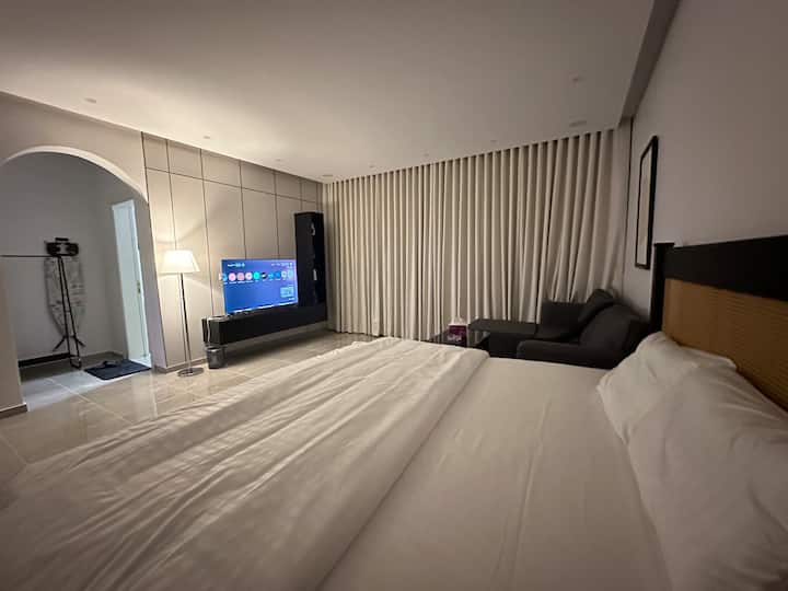 استديو 6 واسع قرب جامعة اسلامية - Medina, Saudi Arabia