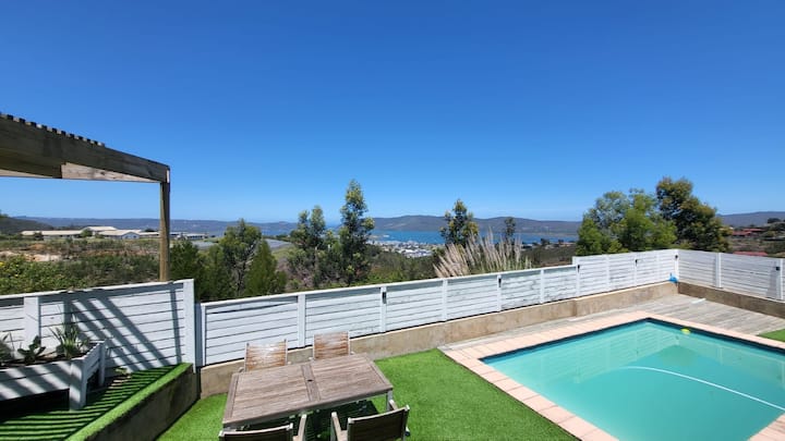 Lagoon Bliss: Home In Knysna - Knysna