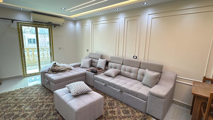 *شقة في وسط البلد قرب (المتحف والنيل )* - Cairo