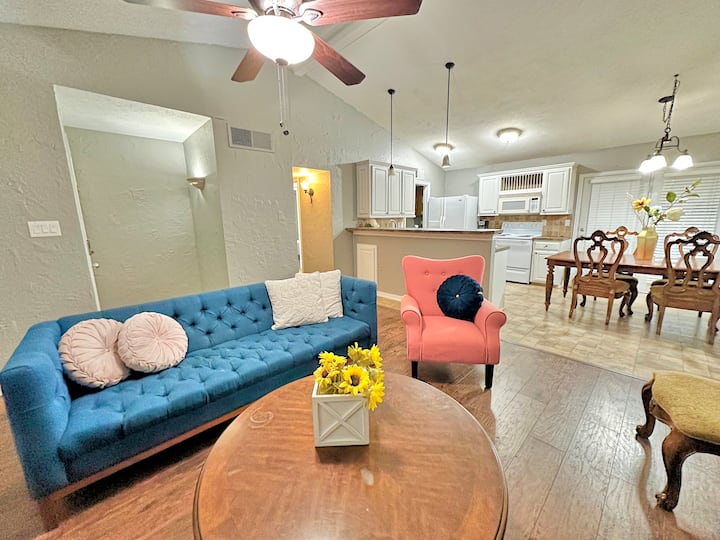 Near North Dallas, No Chores! - The Colony, TX