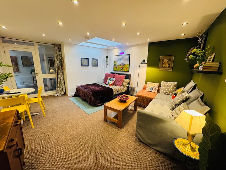 #11 Spacious Studio|sleeps 4|5mins Cannonhillpark - Birmingham