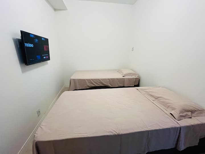 Quarto Térreo - Perfeito Para Otimizar O Tempo! - Belém