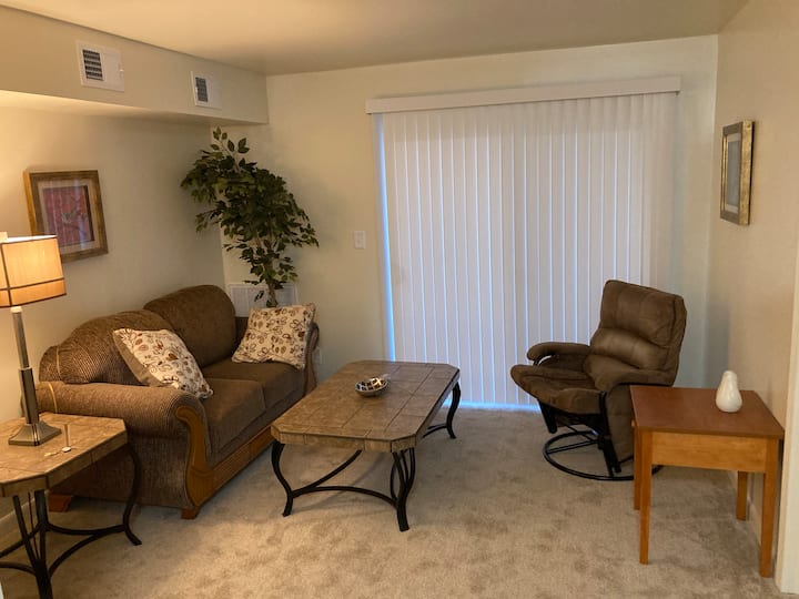 Beautiful Monthly Apt 7- Central - Norfolk, VA
