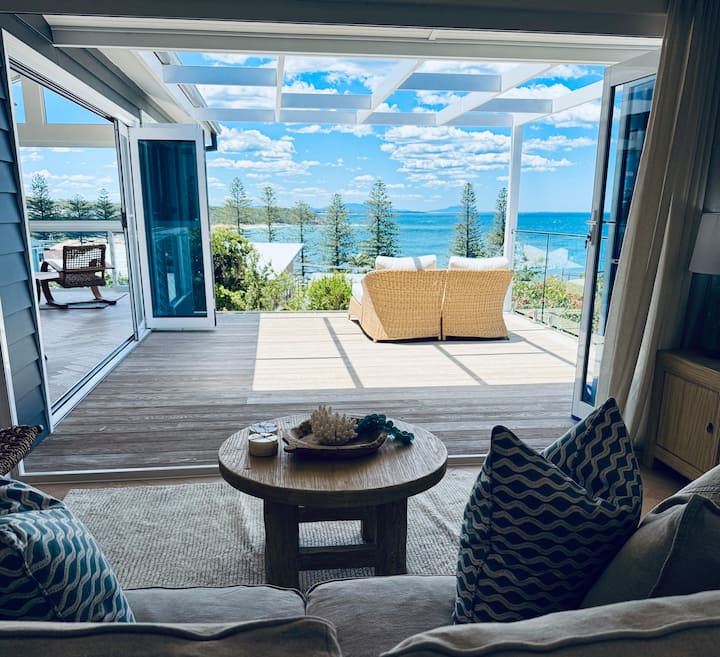 Barbara's Beach House At Black Head - Diamond Beach