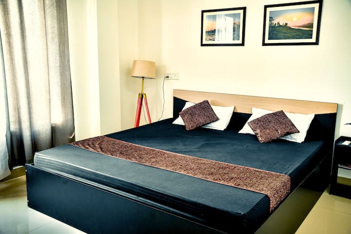 Saya’s Abode(railview Suites-3)(with Ac & Kitchen) - Tezpur