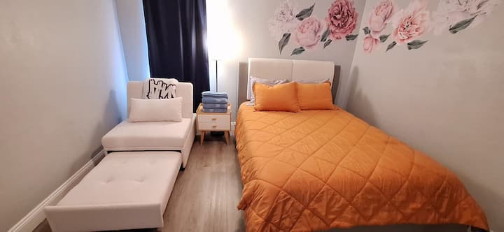 Sak3: Private Room| Shared Bath & Home - Santa Ana, CA
