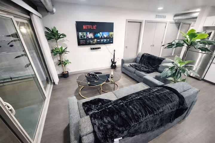 Onyx Escape - Des Moines, IA