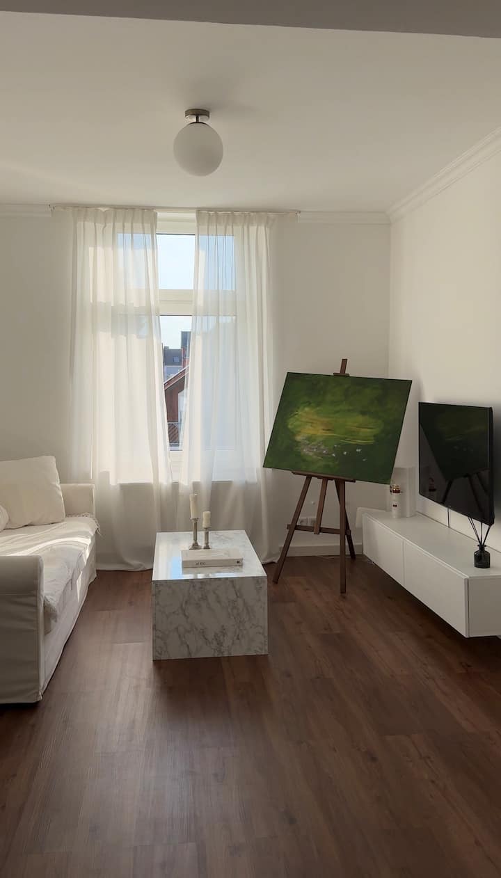 Modern Wohnen Mit Rheinblick - Bonn