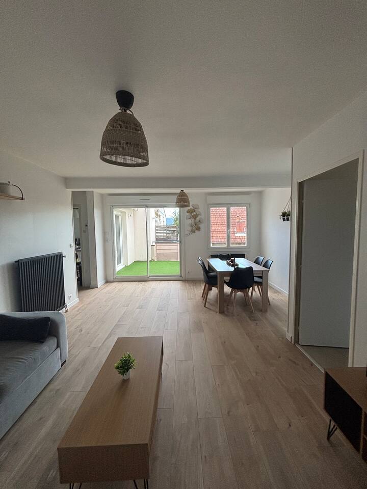 Appartement Proche Gare Avec Terrasse - Besançon