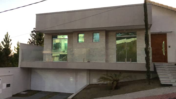 Area C/ Espaço Externo E Interno - Juiz de Fora