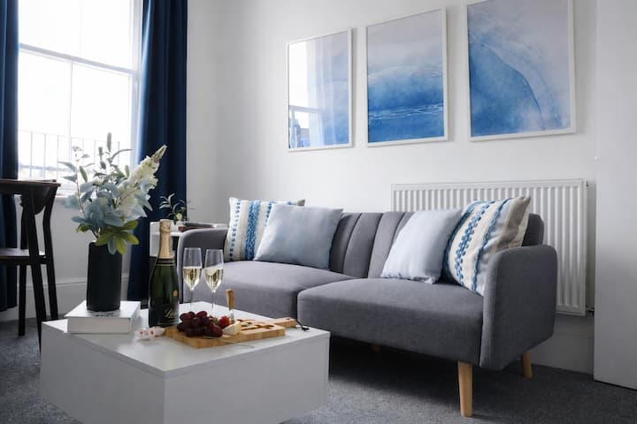The Beacon: Modern Quayside Serviced Apartment - Gloucester