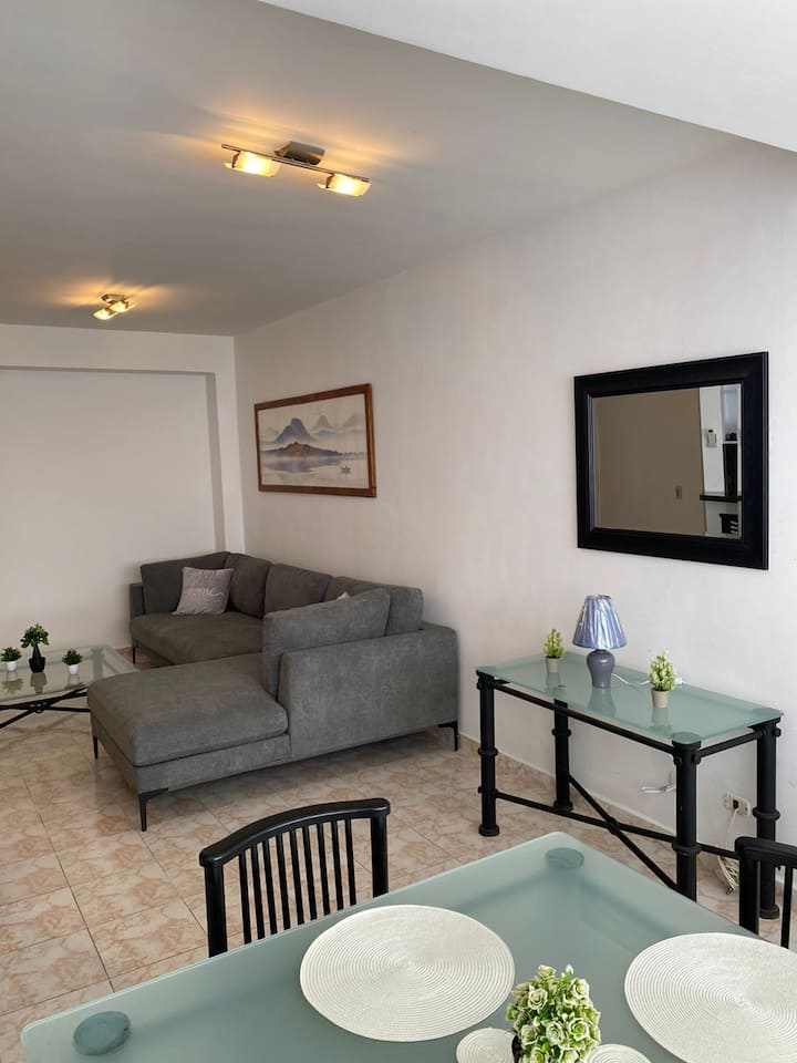 Cómodo Y Bonito Apartamento De Cc Sambil - Venezuela
