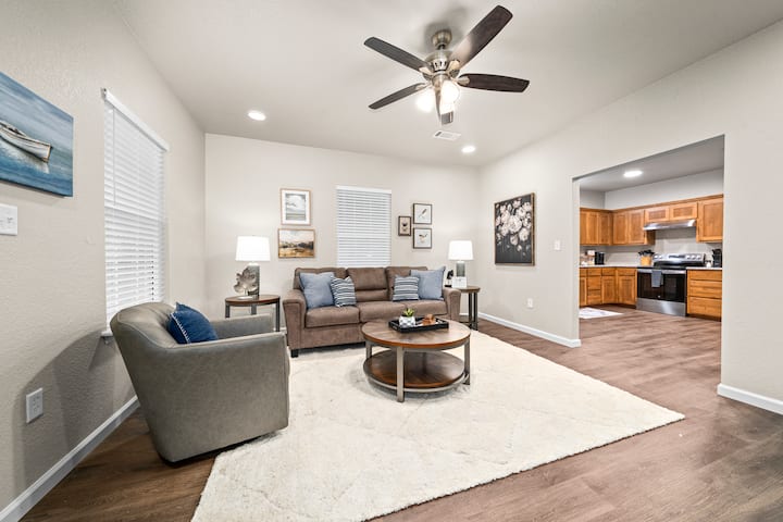 Midtown Beauty: Luxury Stay Near Downtown Ft Smith - Fort Smith, AR