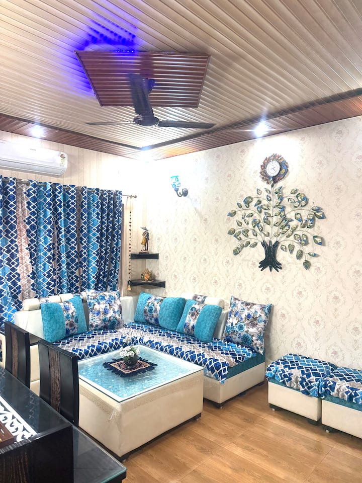 Luxurious 2bhk Flat ,2 Bath ,2 Balcony In Vaishali - Ghaziabad