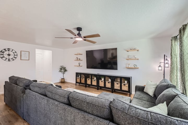 Gorgeous 5br Gem W/ Arcade•lackland Bmt•riverwalk - San Antonio, TX