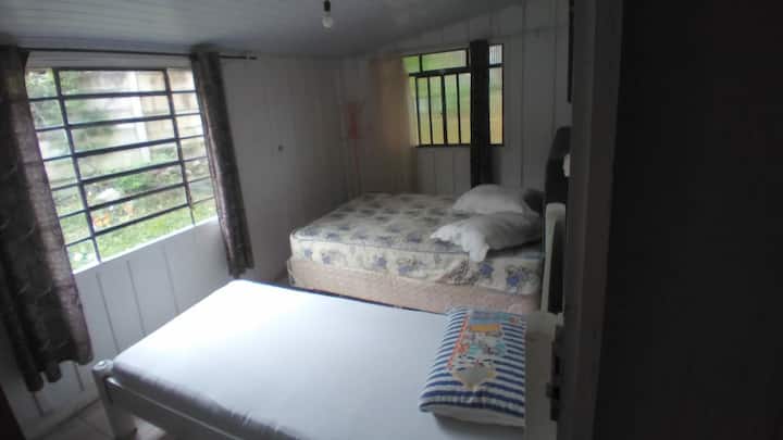 Chácara Com Piscina - Lapa