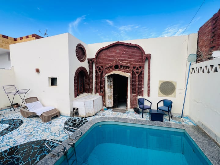 Private Home
Lucky Seven - Luxor