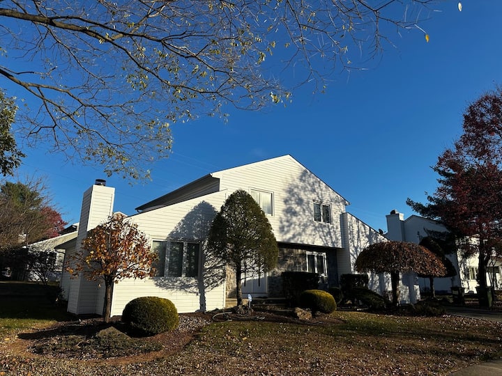 Entire Home In North Edison - Edison, NJ