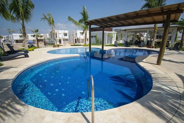 Casa Para 10 Personas En Mazatlán Serca Del Mar - Mazatlán