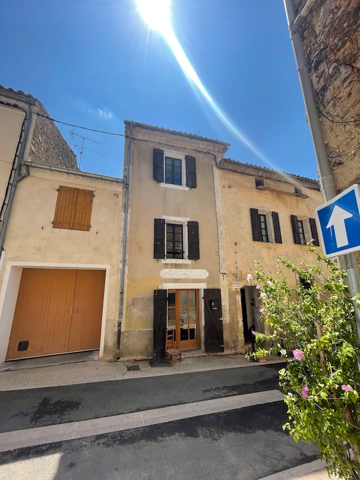 Maison Romantique Au Village - Esparron-de-Verdon