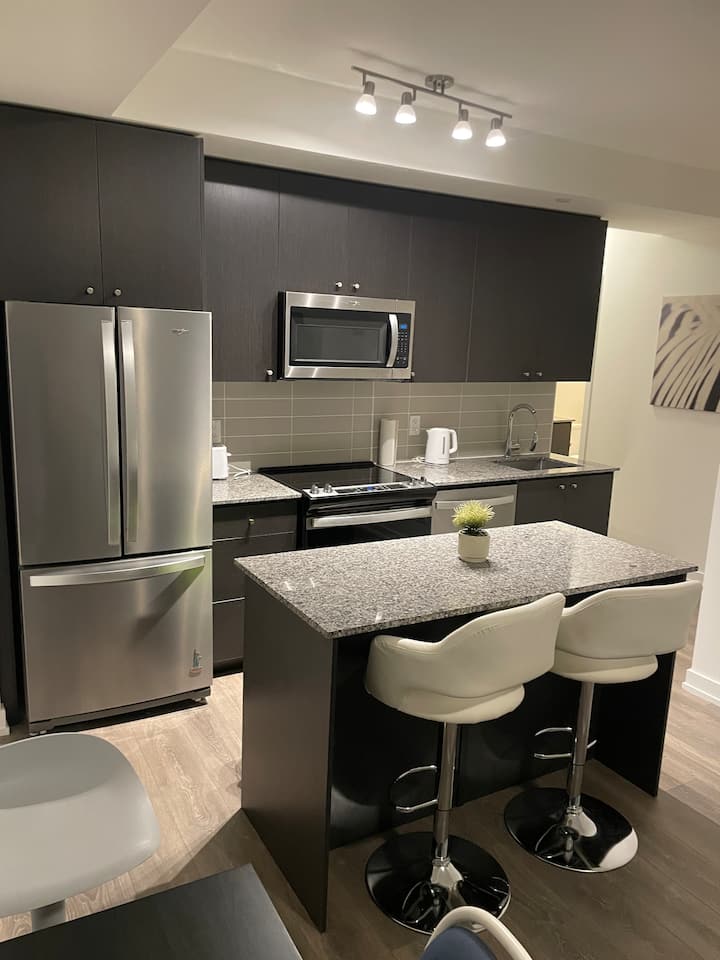 Two Bed Uptown Oakville - Oakville